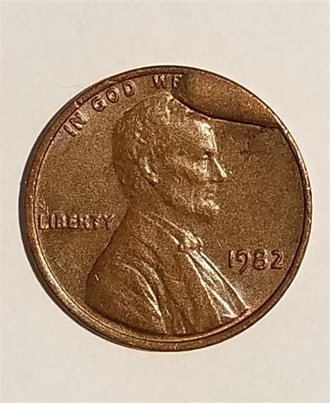 How Much Is A 1982 Penny With Cud Error Worth Not Planning On Selling It But Im Curious R