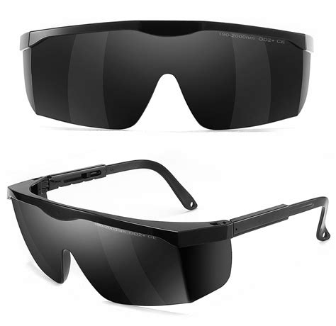 16 Top Glasses For Epilepsy To Enhance Your Comfort
