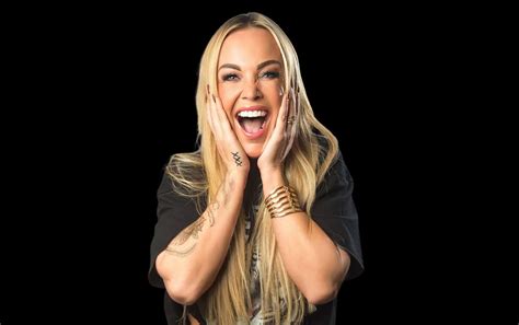 Evi Goffin Ex Vocalista Da Banda Lasgo Se Apresenta Em Campinas Na