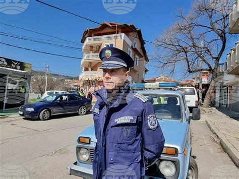 Над 180 автомобила и над 220 граждани са проверени до момента при специализирана полицейска