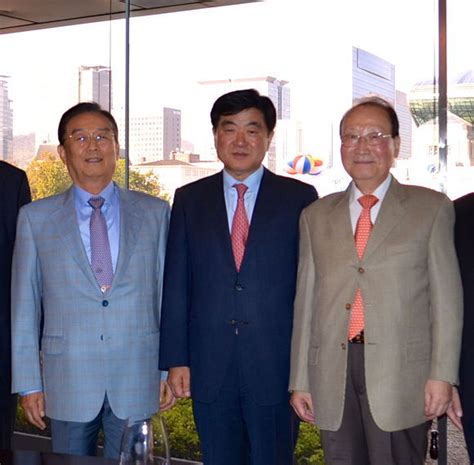 축구연맹 전현직 총재 한자리 K리그 발전 방안 논의