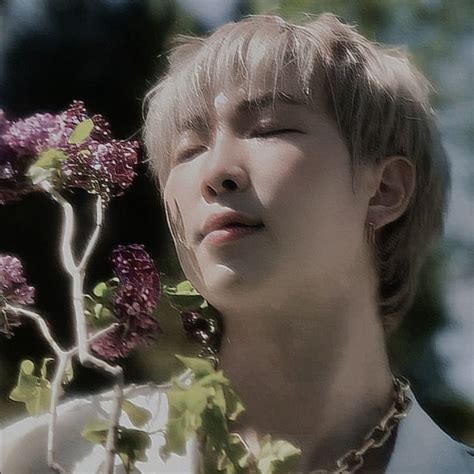 Pin By ⋆ On ᵇᵗˢ Kim Namjoon Namjoon Foto Bts