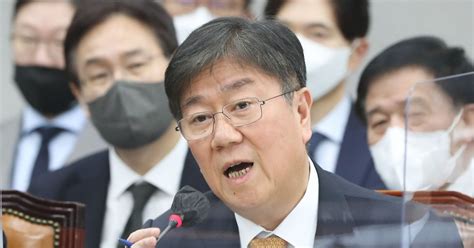 김대기 비서실장 尹대통령 특사로 이달 Uae 방문