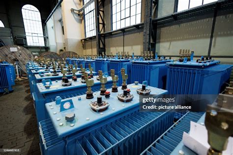 Electricity Generators Stand In A Hall Of Stromnetz Berlin Gmbh 40 News Photo Getty Images