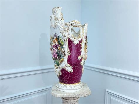 Вінтажна порцелянова ваза Capodimonte Antik Salon