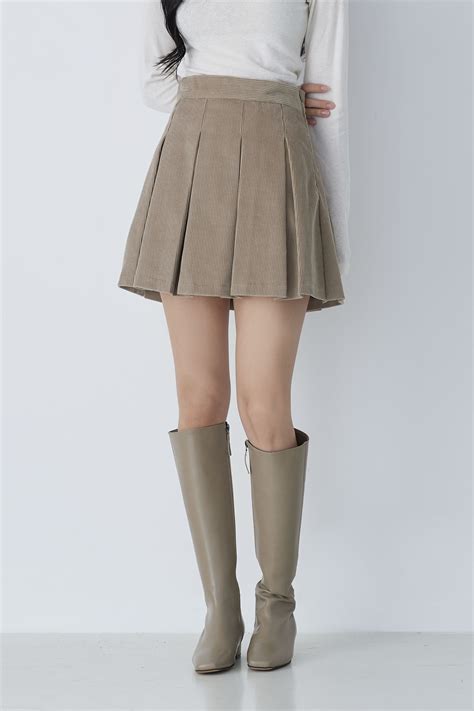 리틀마켓 윈터 도톰 코듀로이 플리츠 미니 스커트 Kk17b2 치마숏3부4부주름골덴테니스두툼아이보리베이지블랙하객결혼식모임파티연말데이트겨울한파룩