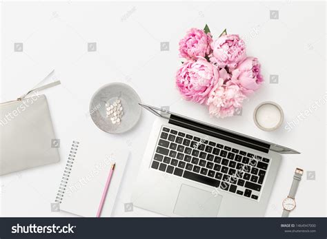 Unclutter Your Desk Images Stock Photos D Objects Vectors Shutterstock