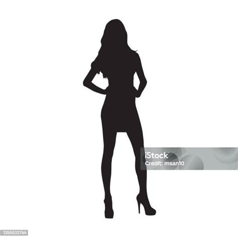 엉덩이에 손을 얹고 서 있는 미니 스커트의 사업가 고립된 벡터 실루엣 전면 보기 섹시한 여성에 대한 스톡 벡터 아트 및 기타 이미지 섹시한 여성 실루엣 가냘픈