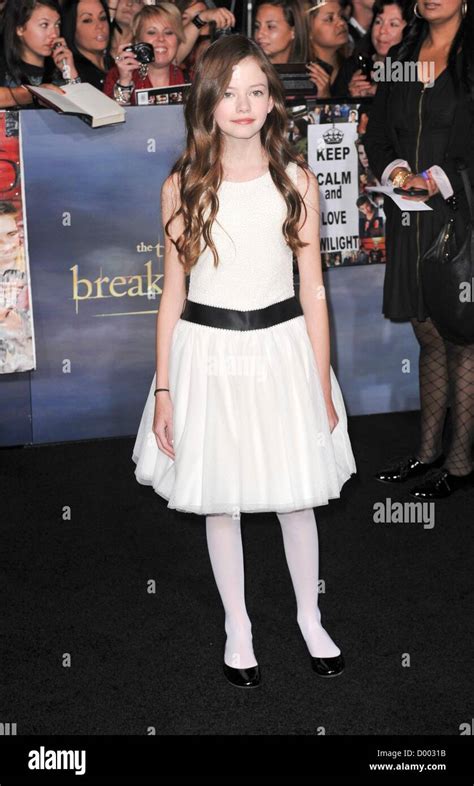Mackenzie Foy At Arrivals For The Twilight Saga Breaking Dawn Part Premiere Nokia Theatre