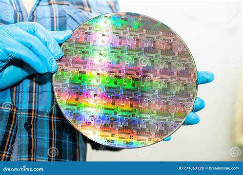 Silicon Wafer For Manufacturing Semiconductor Of Integrated Circuit
