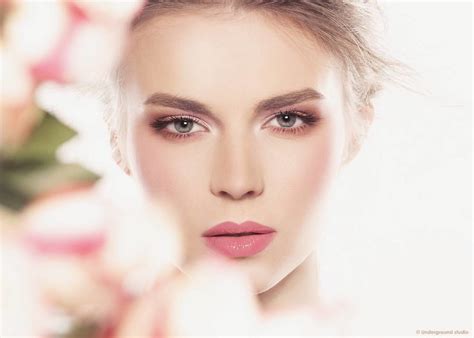 Nesi C Quest Artists And Models