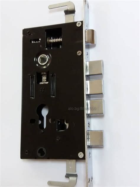 Брави дръжки и патрони за китайски врати Врати дограма щори тенти Русе Предлагаме