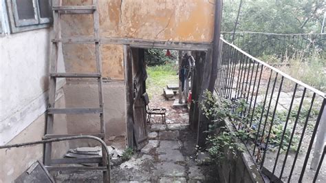 Къща кв Център Двуетажна къща 300 кв м РЗП 550 кв м двор Къщи Вили Център Шумен Па