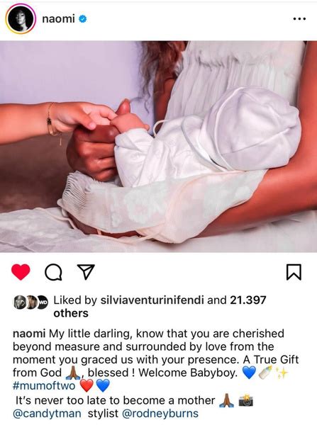 არასდროს არის გვიან დედობა 53 წლის ნაომი კემპბელი მეორე შვილის დედა გახდა მშობლები