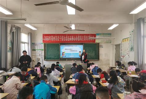 梁子湖区司法局开展“增强法治意识，共铸诚信社会”