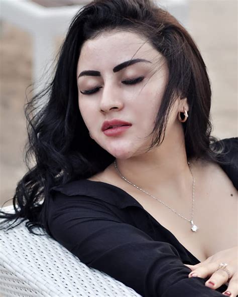 Tante Bohay Cantik Bokong Semok Gemesin Republic Renger Cantik