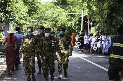 Dvb မဟာအောင်မြေမြို့နယ်တွင် မီးလောင်မှုကြောင့် နေအိမ် ၁၀ လုံးခန့