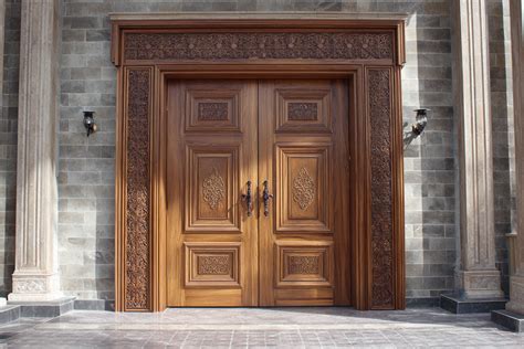 Traditional Swing Double Door Design For Entrances