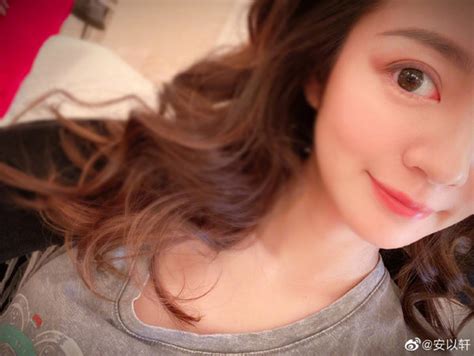 安以軒產後3個月開工了！ 豪曬「超細大長腿鎖骨」網跪：美少女戰士 Ettoday星光雲 Ettoday新聞雲