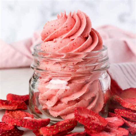 The Allure Of Strawberry Swiss Meringue Buttercream H2cake