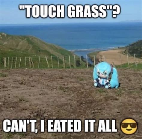 Hatsune Miku Ate Grass Hatsune Miku Vocaloid Know Your Meme