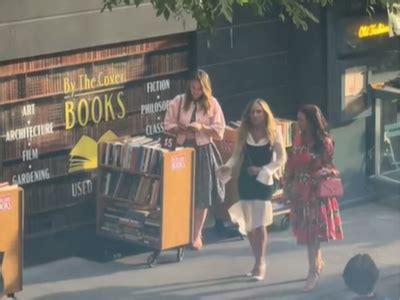 New Yorker Notices Live Filming Of Sex And The City Outside Her Window