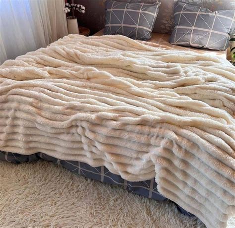 Покривало плед Шарпей широкая полоса 370 грн Текстиль Харків на Olx