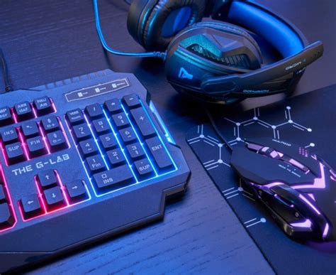 Kit clavier souris casque tapis de souris gaming rétroéclairés