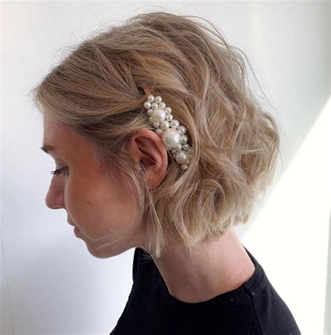30 Updos For Short Hair To Feel Inspired And Confident In 2021 Hair Adviser