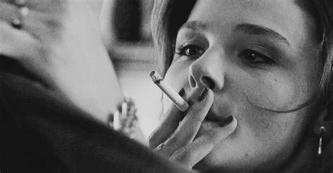 Chloe Moretz Smoking