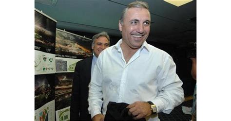 Гриша Ганчев взима 40 от ЦСКА Христо Стоичков става президент