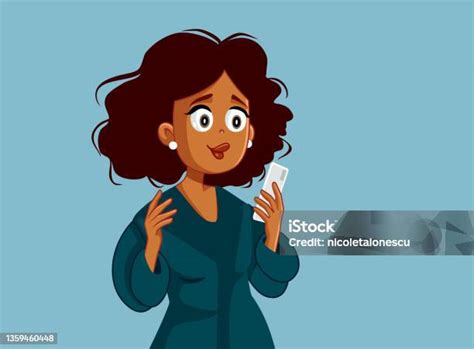 문자 메시지를 받는 그녀의 전화를 확인 하는 행복 한 여자 문자 메시지에 대한 스톡 벡터 아트 및 기타 이미지 문자 메시지