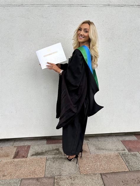 Anna Stuart On Linkedin Yesterday I Graduated From Glasgow Caledonian University With A 21 Bsc