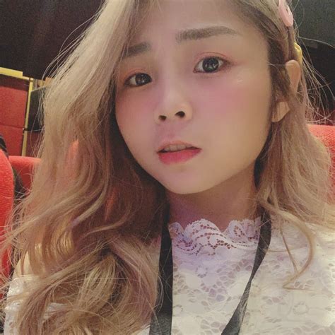 小乖 Instagram Facebook Portaly