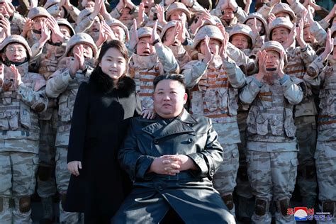 El Régimen Norcoreano Criticó La Desviacion Ideológica” De Las Esposas De Los Militares Que