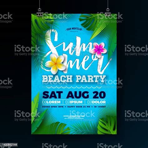 벡터 여름 해변 파티 전단지 디자인 파란색과 배경에 꽃과 열대 야자 잎 여름 휴가 축하 일러스트 배너 전단지 초대장 또는 포스터를위한 이국적인 식물 디자인에 대한 스톡 벡터