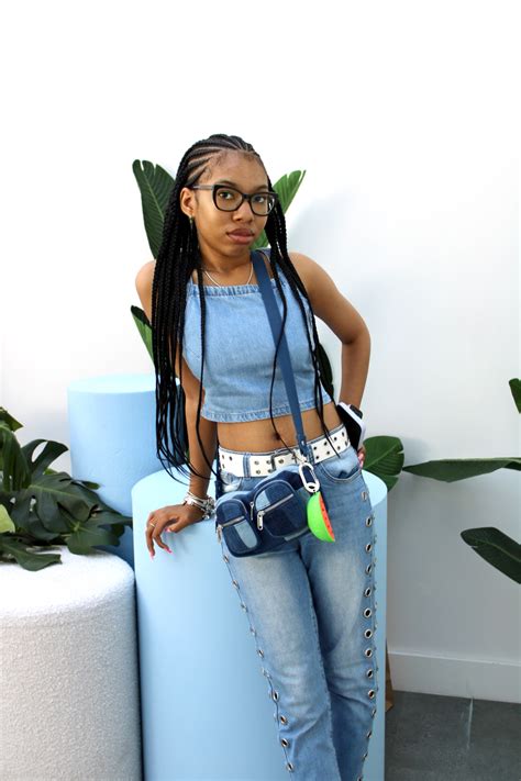 Saraia Maxim Cover Girl