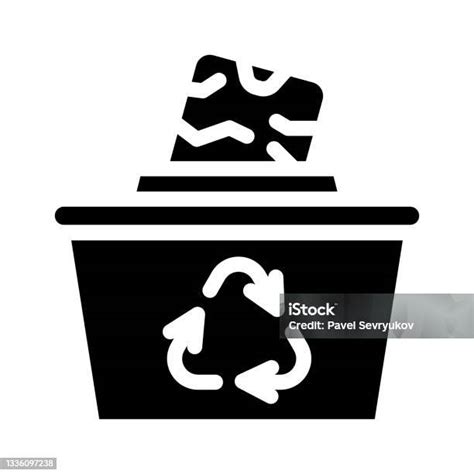 고체 폐기물 글리프 아이콘 벡터 일러스트레이션 재사용 금속에 대한 스톡 벡터 아트 및 기타 이미지 금속 매장지 배럴 Istock