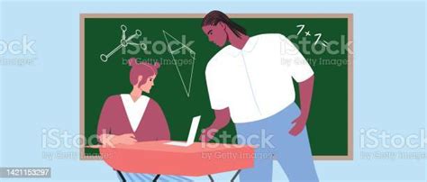 학교 교실에서 노트북을 가진 여학생이있는 아프리카 교사 평면 벡터 스톡 일러스트 레이 션 개념에 대한 스톡 벡터 아트 및 기타 이미지 개념 교사 교육 관련 직업 교수