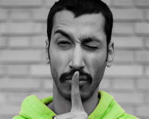 ویدئو خوانندگی بی نظیر بهرام افشاری در شب تولد 36 سالگی اش