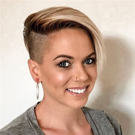 Короткие Стрижки С Выбриванием 70 фото