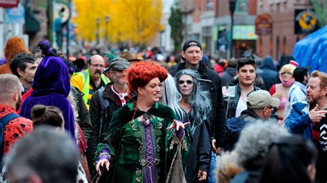 Salem Haunted Happenings Parade Happening Tonight Nbc Boston