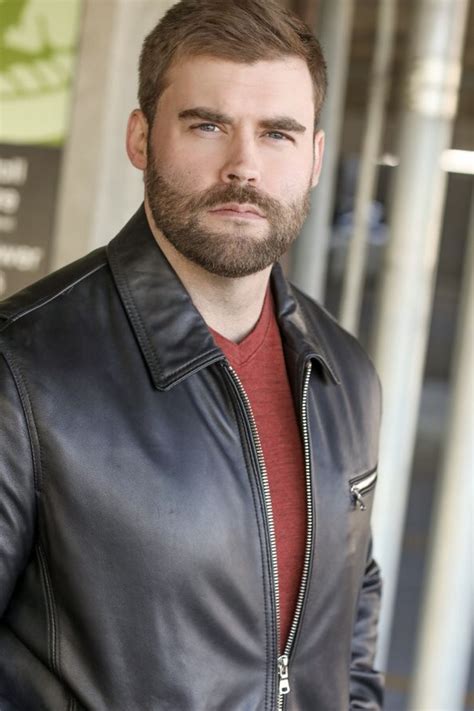 Бенжамин Ли Смит смотреть фильмы и сериалы онлайн