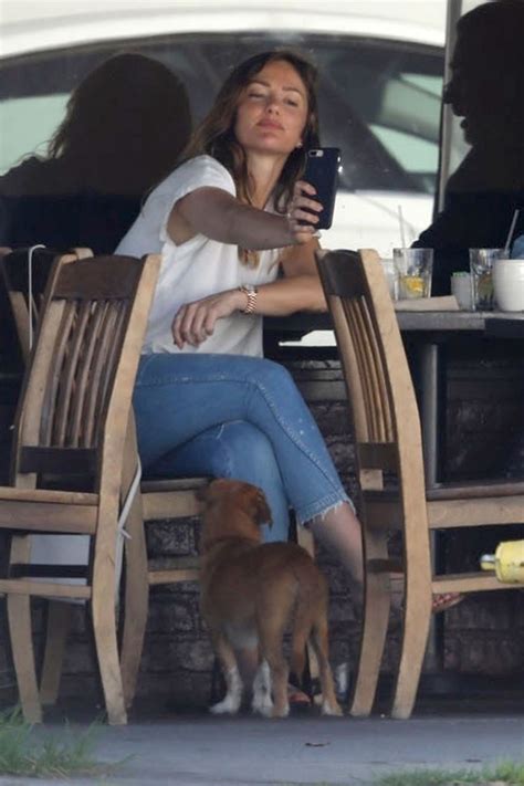 Minka Kelly With Her Father Rick Dufay At The Kings Road Cafe In La 07