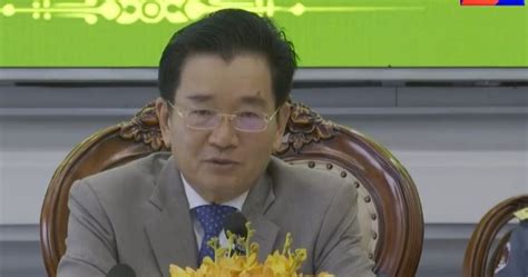 វីដេអូ ៖សន្និសីទសារព័ត៌មាន ស្តីពី វឌ្ឍនភាពនៃការប្រមូលពន្ធអាករលើរថយន្តគ្មានពន្ធ