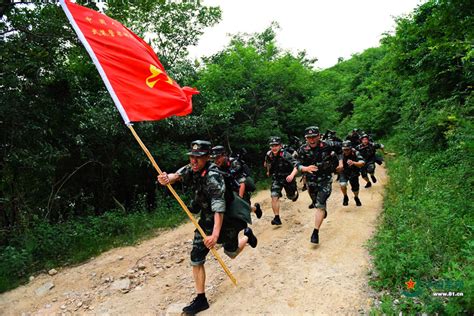 《那山 那兵》 一个老兵眼里的“守油兵”新闻中心中国网
