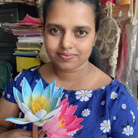 😓😓කොහොම ඉවසන්න ද මේ තාත්තා 😭 By සිතට සවියක් ඔබට දිනුමක් Facebook