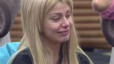 Светлана Гущерова хвърли бомба Разведох се напуснах Християн