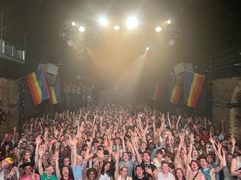 Your Guide To The Best Lesbian Bars In London Her