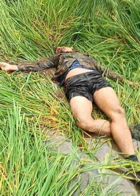 မင်းလှတိုက်ပွဲအတွင်း ကျကျန်ခဲ့သော မိုဘိုင်းလ်ဖုန်းကို လာရှာသည့် စစ်ကောင်စီတပ်ဖွဲ့ဝင် ၂ ဦးကို အရ